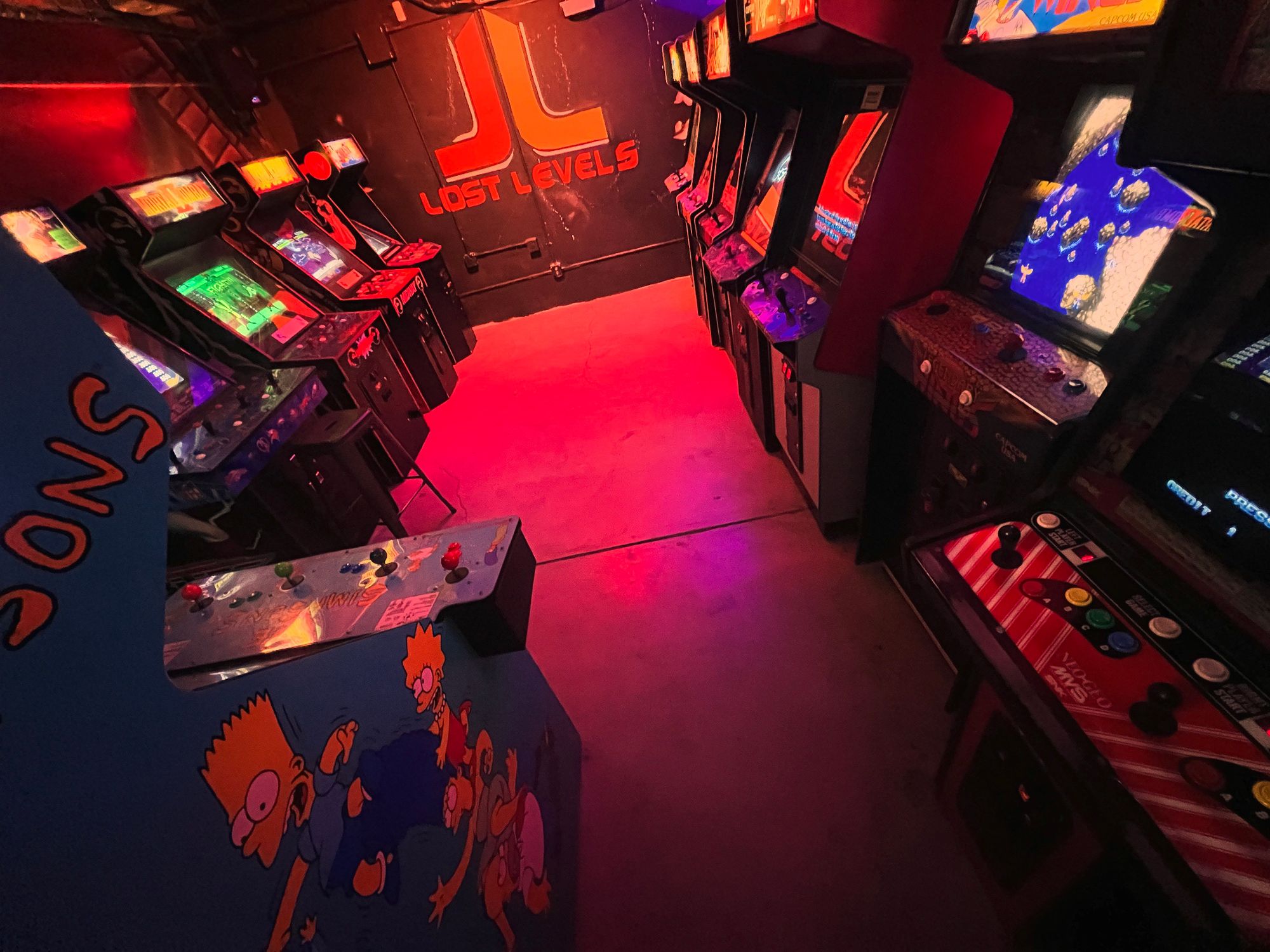Video Game Shop + Arcade – Lost Levels