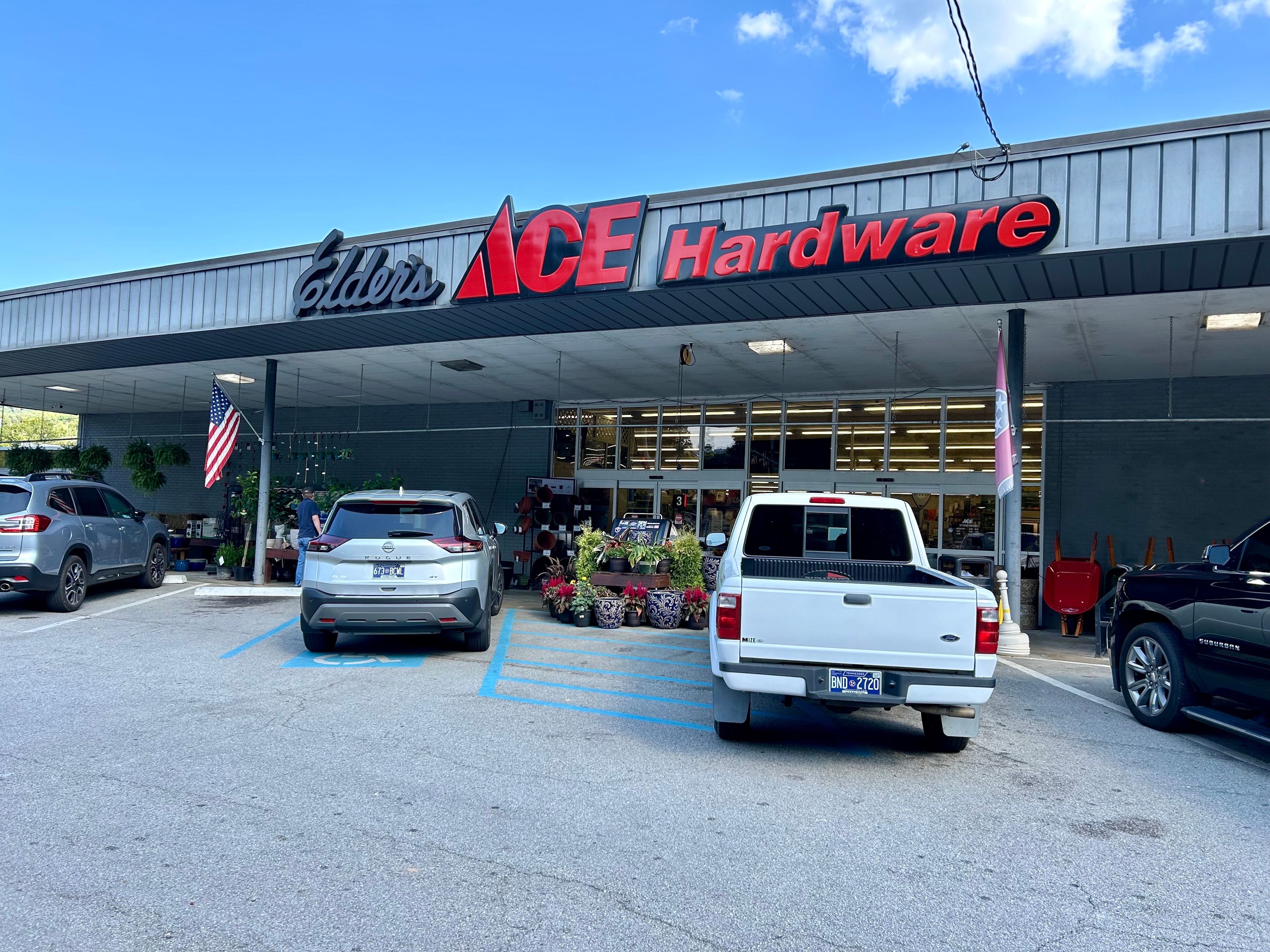 Locations - Dayton Blvd - Elder's Ace Hardware