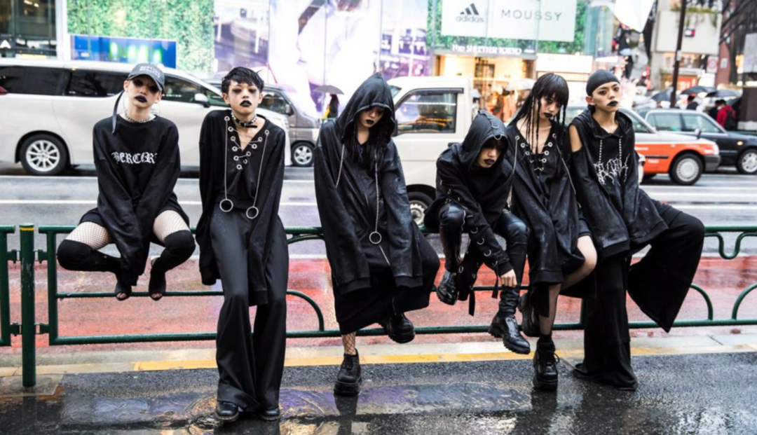 The Ultimate Guide to Goth, Punk and Emo Styles | Know Your Clothes ...