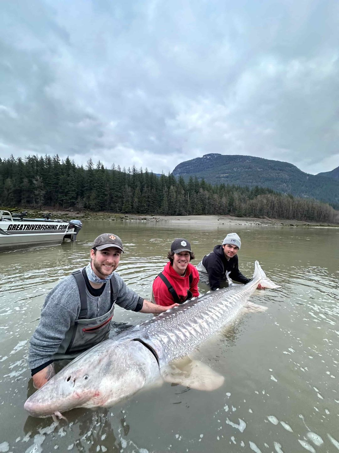 2025 Salmon & Sturgeon Adventures | Fishing | Fraser River Lodge