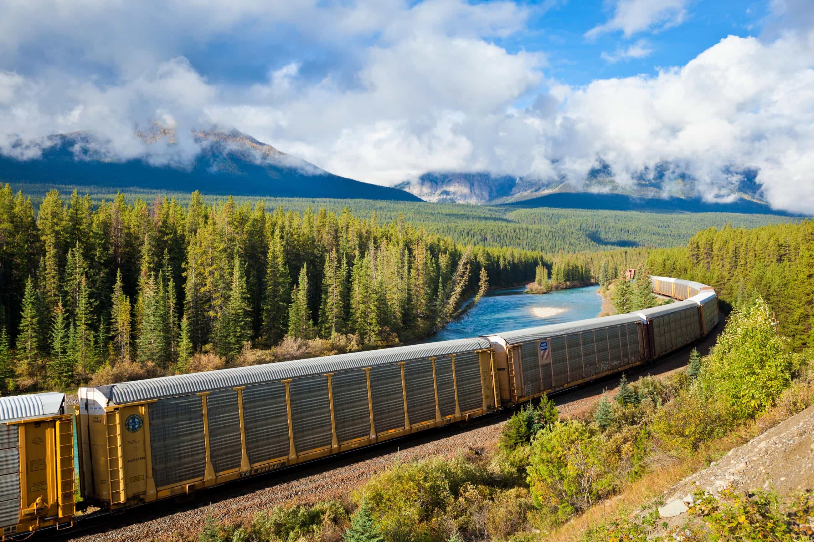 Vehicle Transport Company Canada | About Us | Hansen's Forwarding