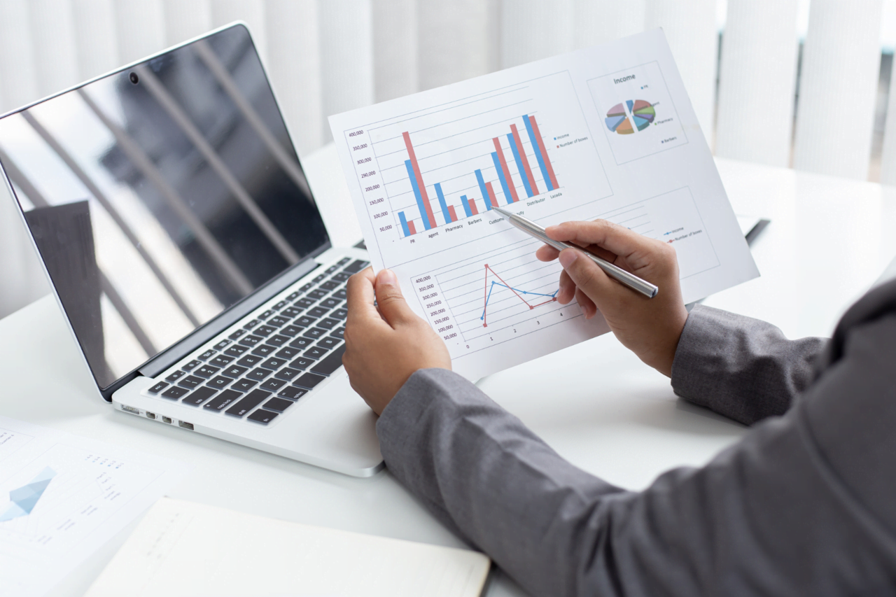 How Does A Business Finance Its Operations And Expansion?