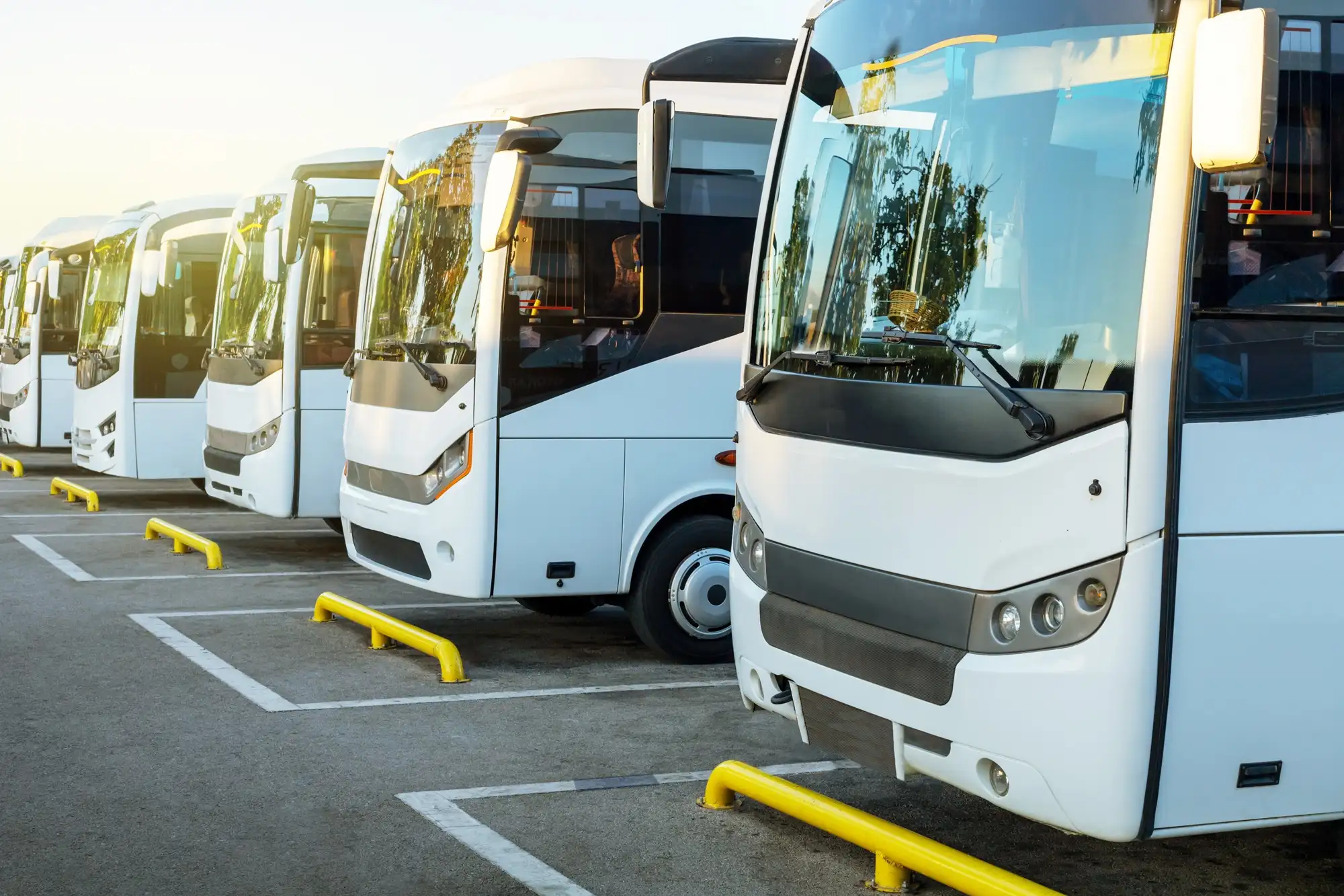 Top Locations for Bus Parking in Chicago | Infinity Transportation
