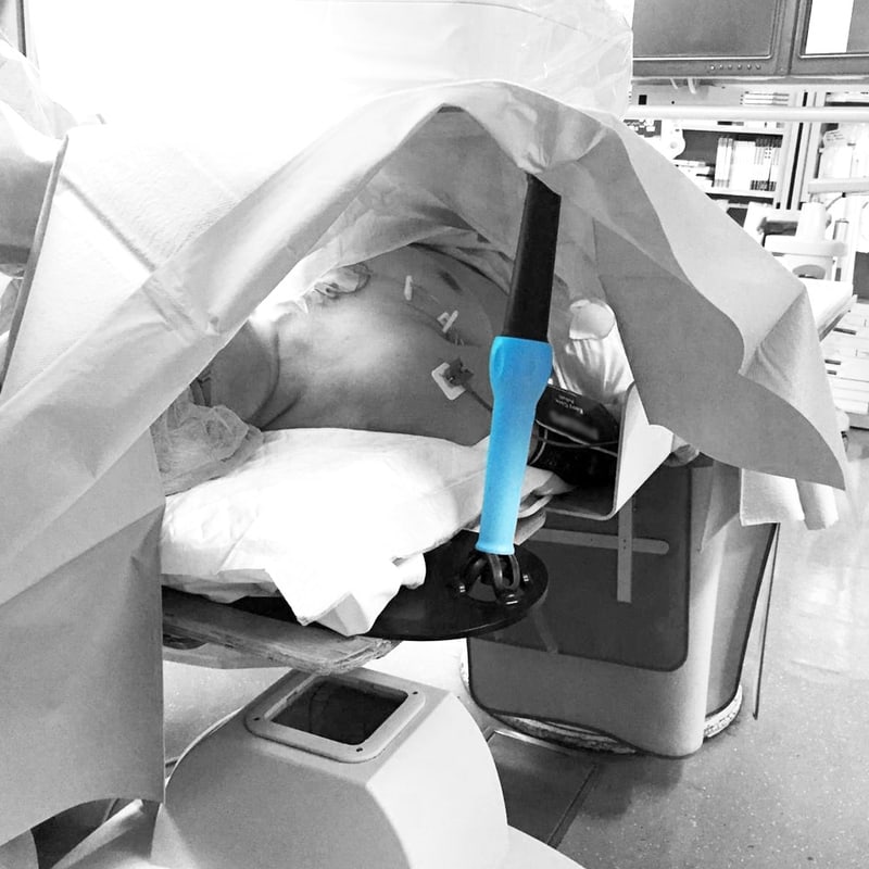 Drape Support - Manage sterility & patient comfort