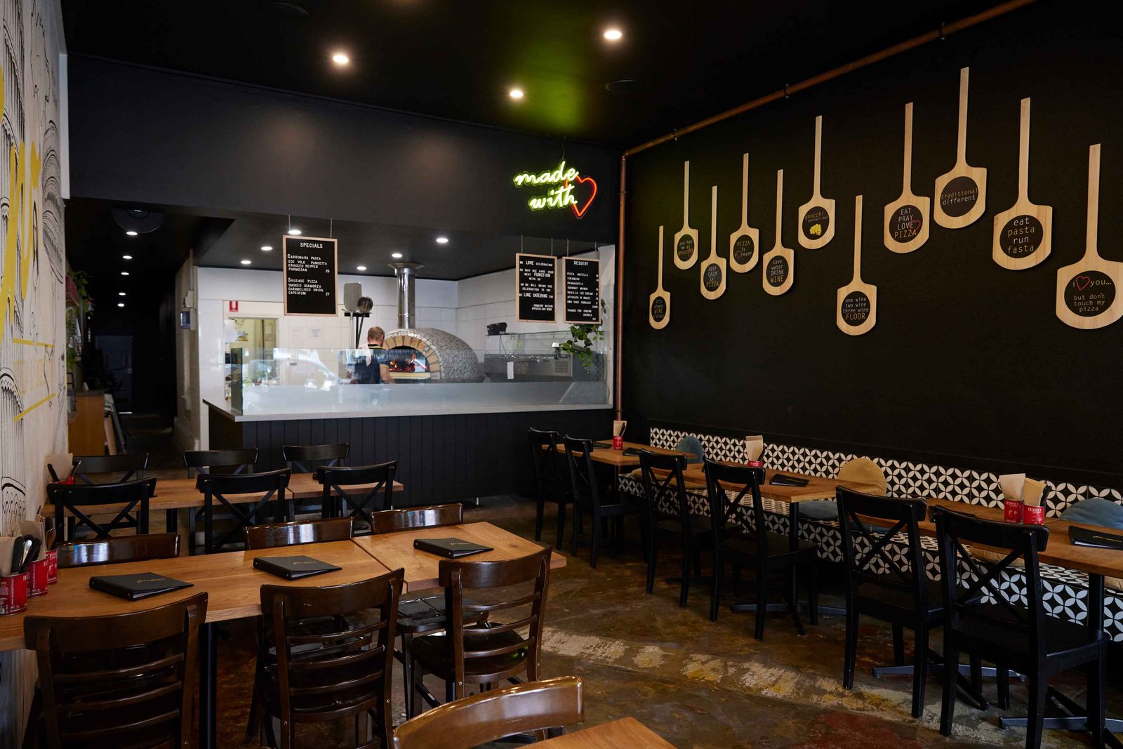 Christmas Function Room Hire in Melbourne | Piccolino Woodfired Pizzeria