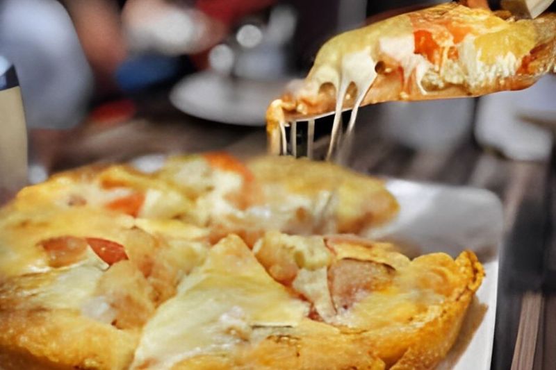 Best Pizza in NE Calgary | Atlas Pizza and Sports Bar
