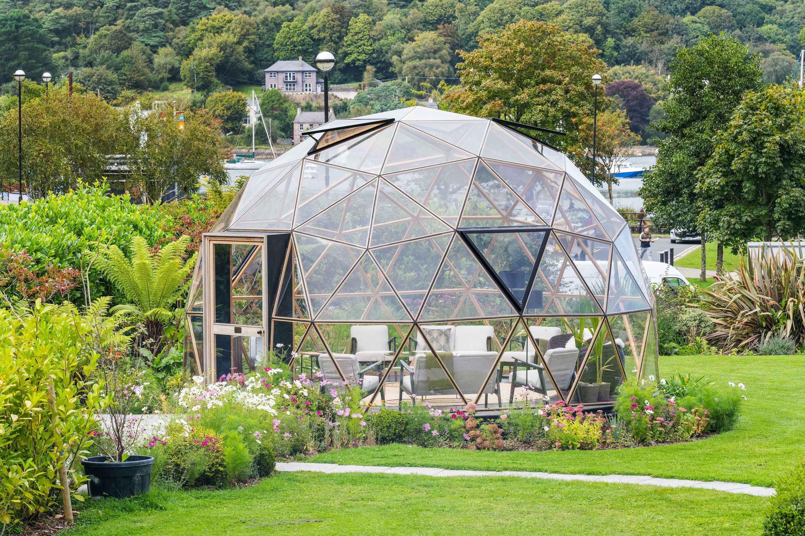 About Us | Geodesic Domes