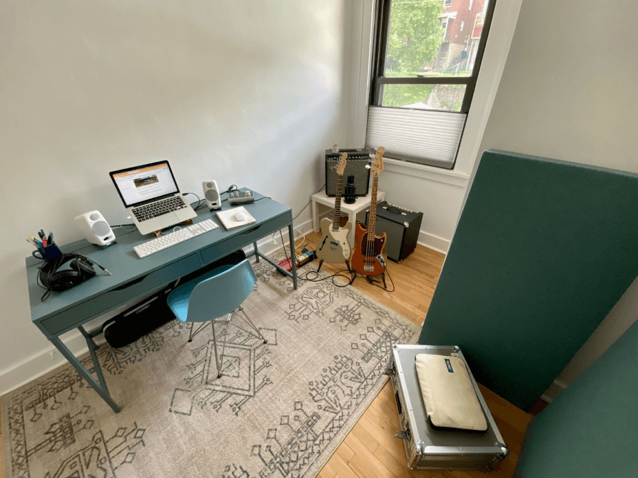 Guitarist's Ultimate Guide: Home Recording Gear Essentials - Pickup Music