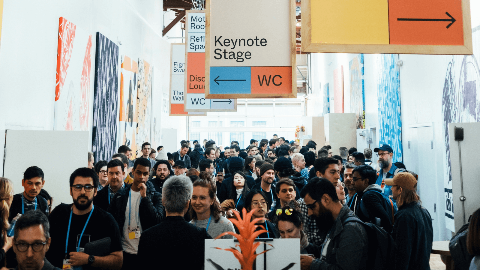 How to Use Digital Business Cards at Events: A Complete Guide | Blinq