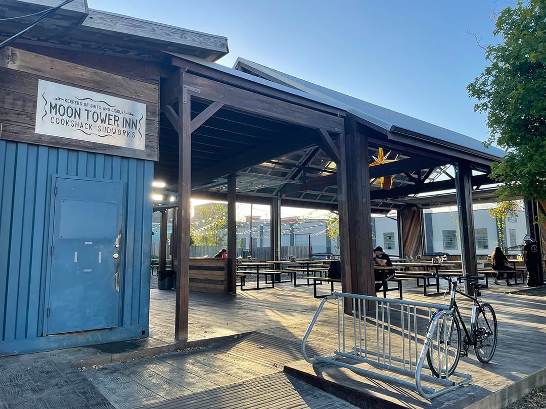 Moon Tower Inn – Sudworks & Cookshack