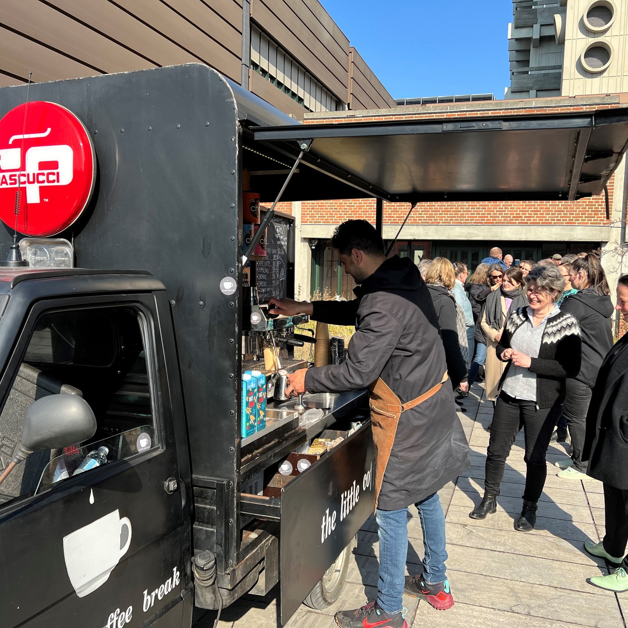 Kaffevogn – Lej en kaffevogn med barista til dit arrangement