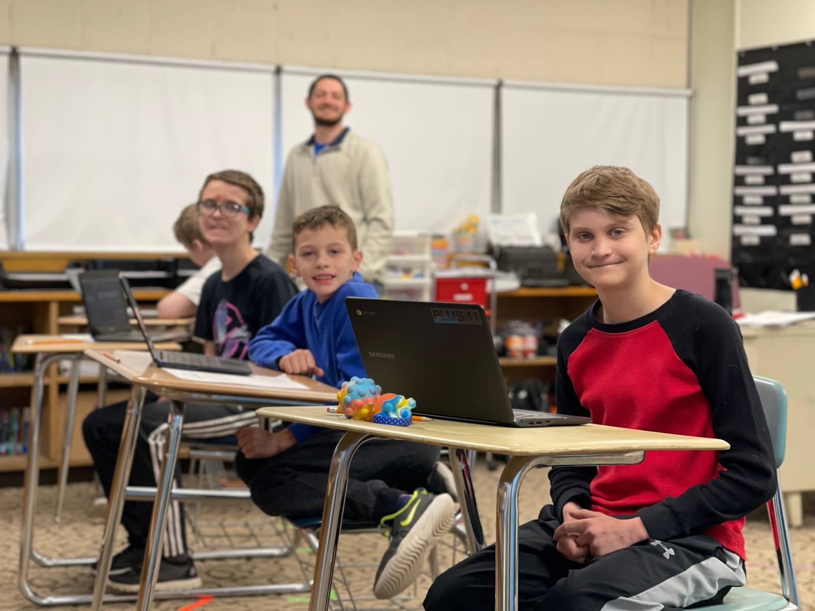 YBEC - Experiencing Education Inside and Outside the Classroom