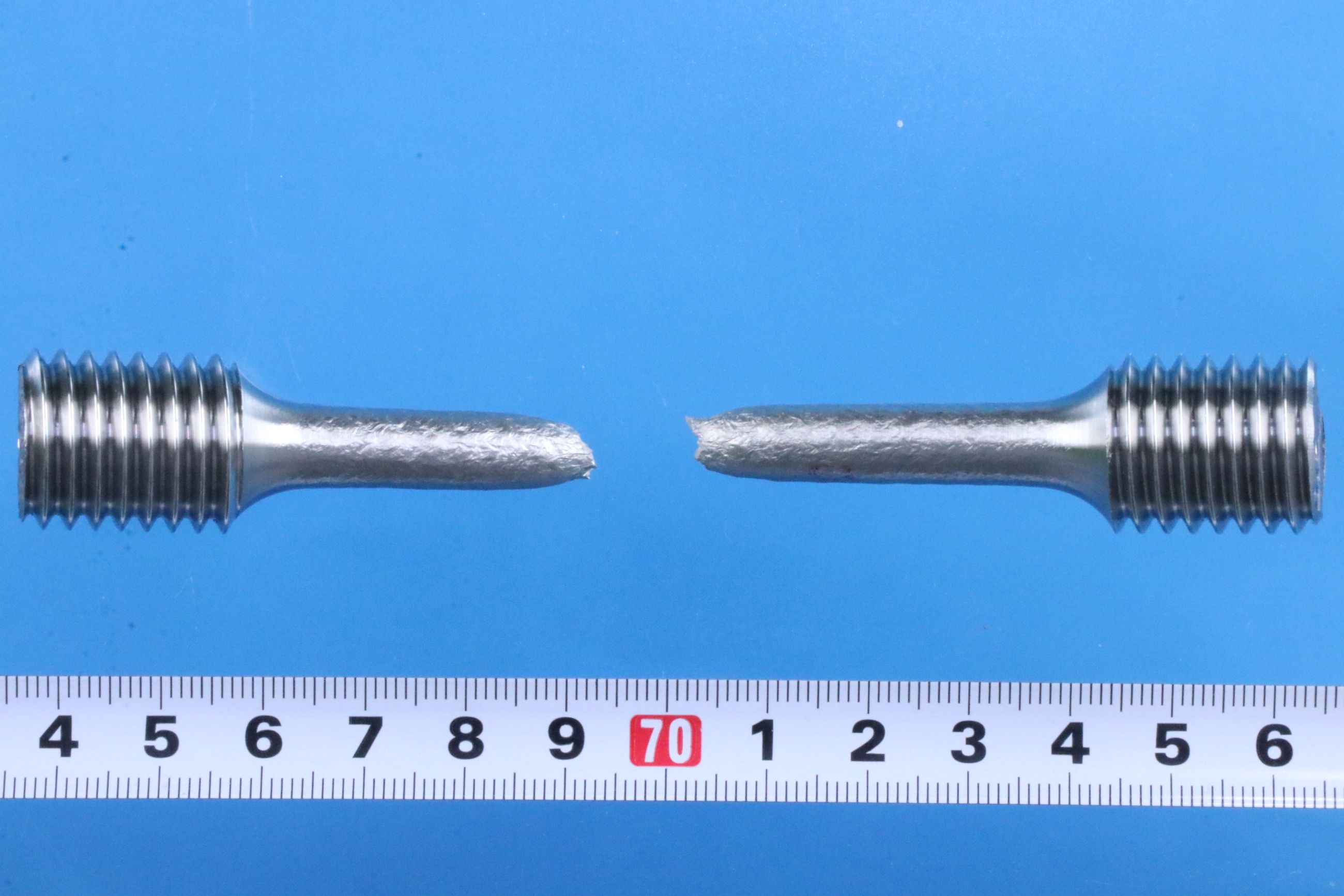 Meltio M450 | ニアネットシェイプとバイメタル部品造形対応のワイヤーDED金属3Dプリンター