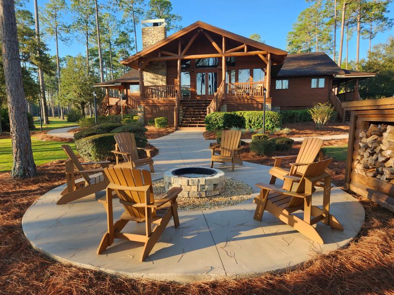 Gilchrist Club Trenton, FL | Home