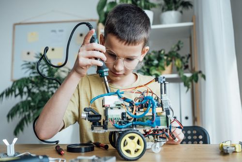 JetLearn: Step-by-Step Guide for Kids to Build a Fun Robot