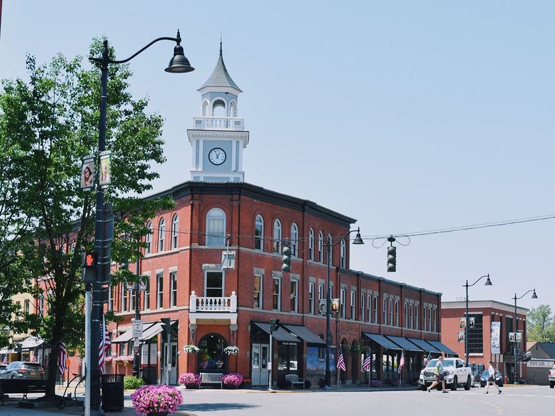 Storage Scholars | Campuses We Serve