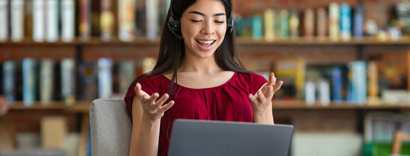 Trainer Job Description: Key Responsibilities and Qualifications - Bolt ...