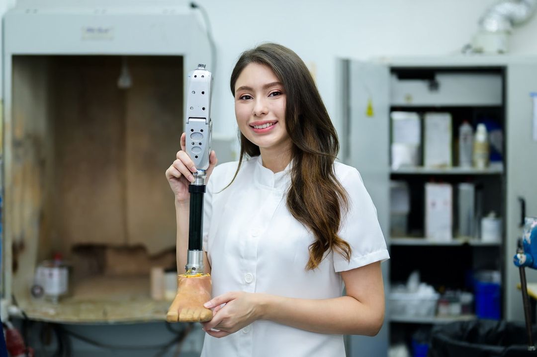 How Much Is a Prosthetic Leg: Cost and Pricing in 2025