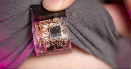 Device Uses AI to Read Gestures Even During Intense Activity
