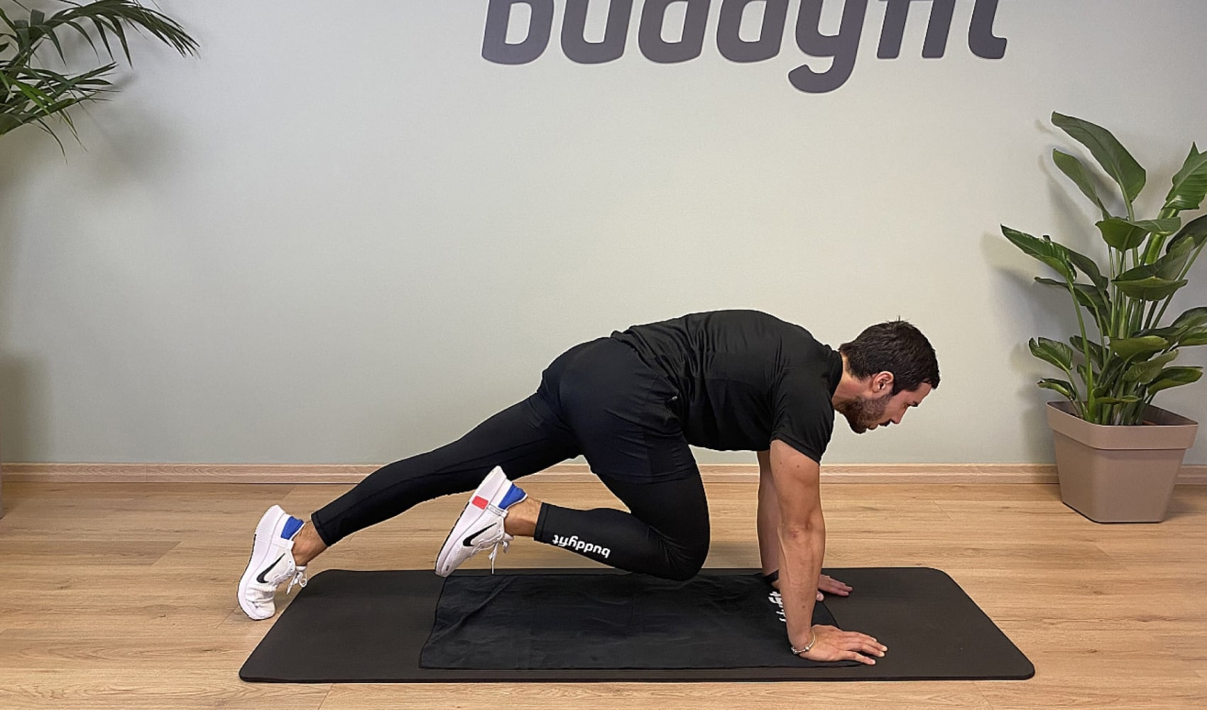 Allenamento addominali senza crunch: 5 esercizi efficaci | Buddyfit