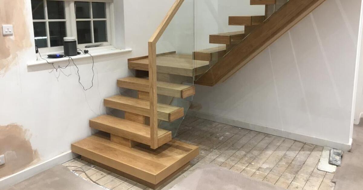 Solid Oak Spine Staircase With Sandwich Fixed Glass Balustrade | The ...
