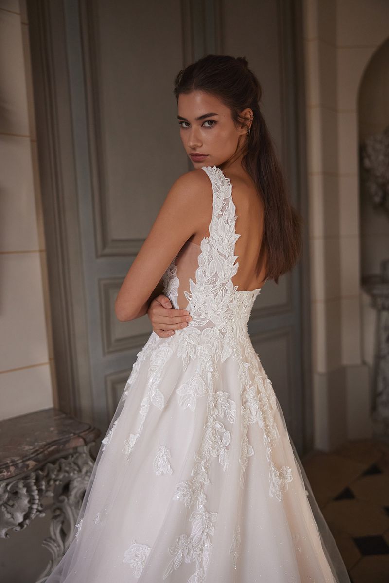 THE ART OF LOVE : Wedding dress – 544 Verity