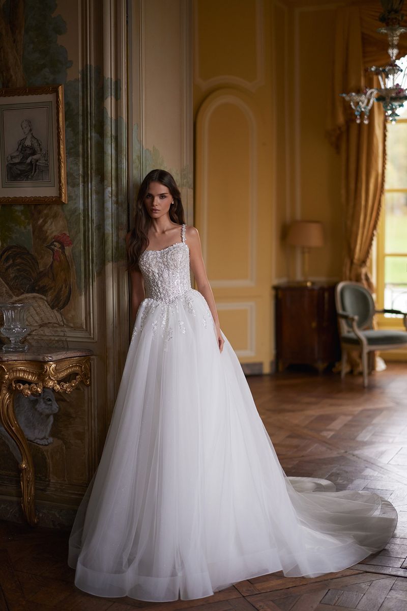THE ART OF LOVE : Wedding dress – 576 Asmi