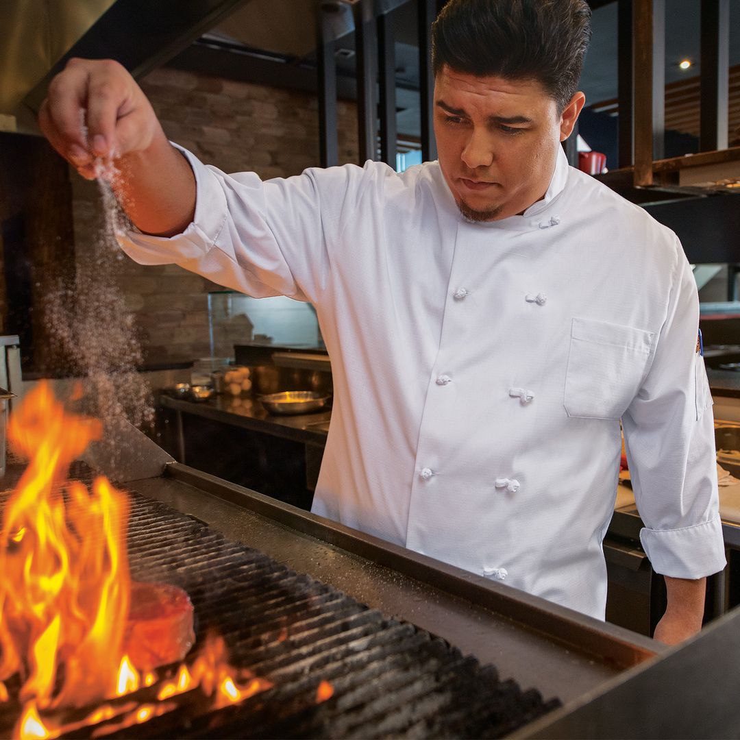 Uniform Rental Services in Winnipeg, MB | Quintex