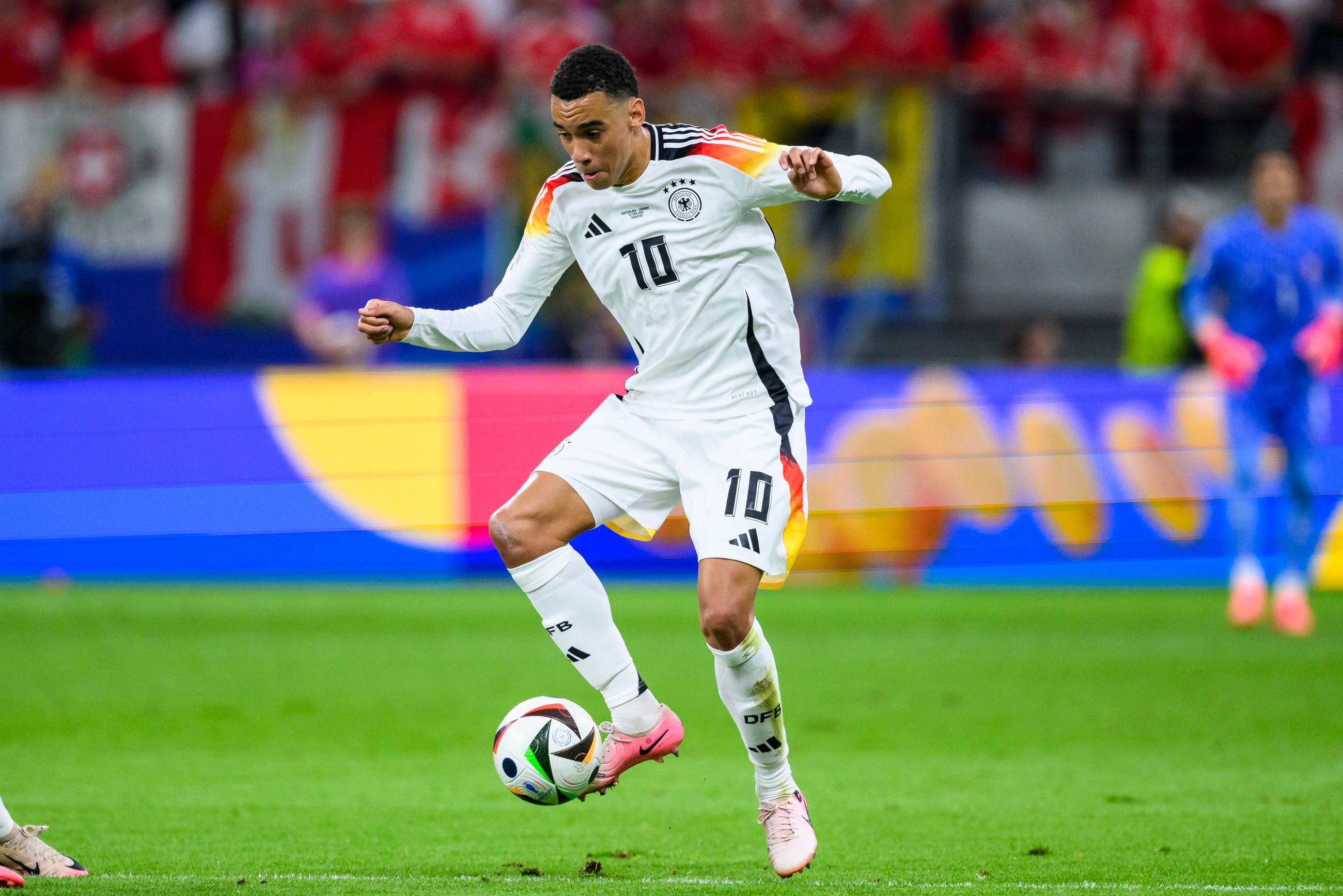 Jamal Musiala Biography: Childhood, Career and Achievements | The ...