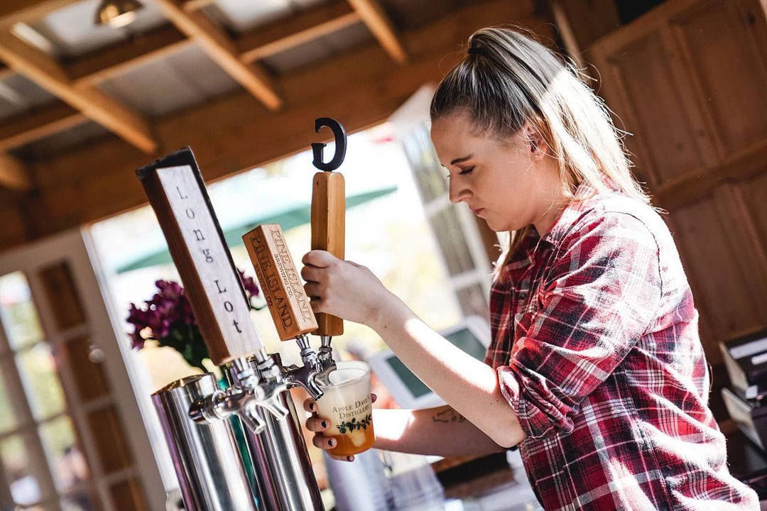 Home - Apple Dave's Orchard & Distillery