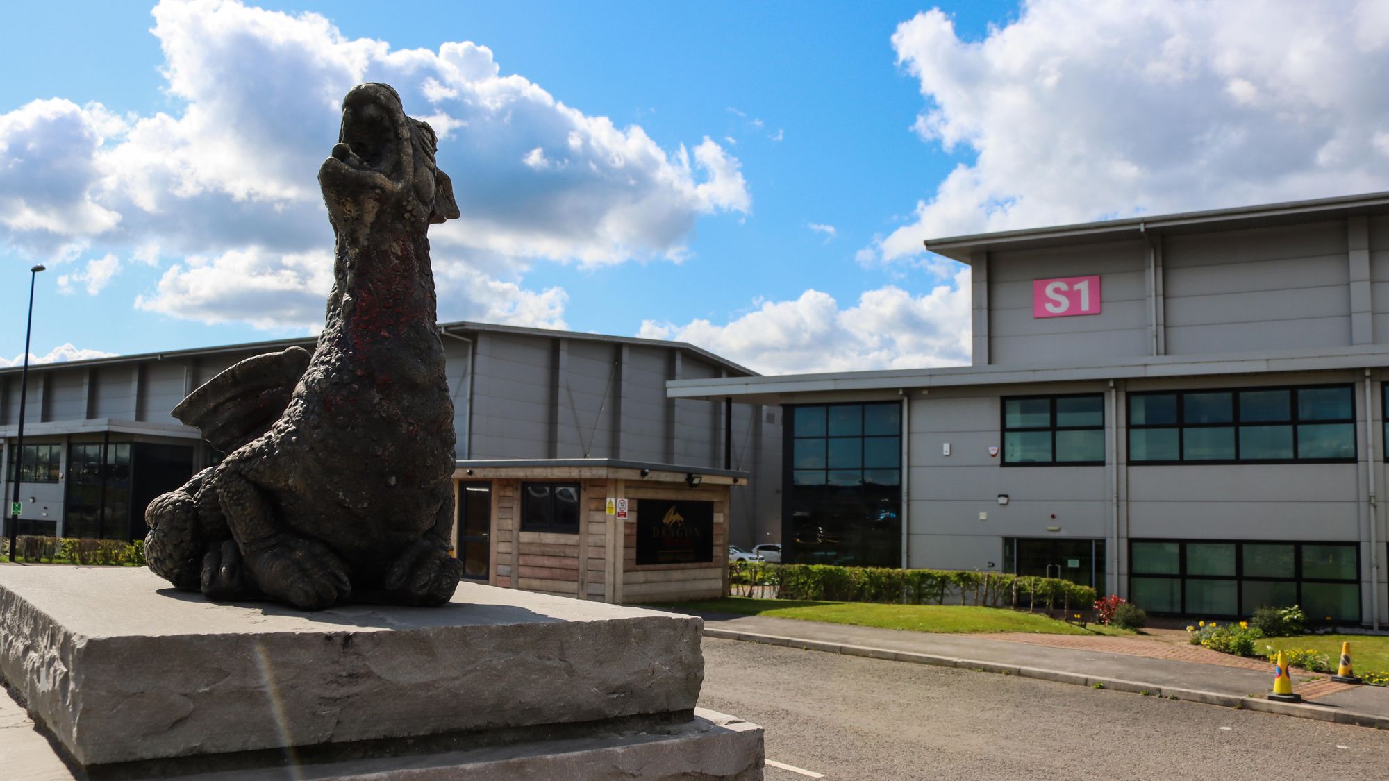 About Us | Dragon Studios