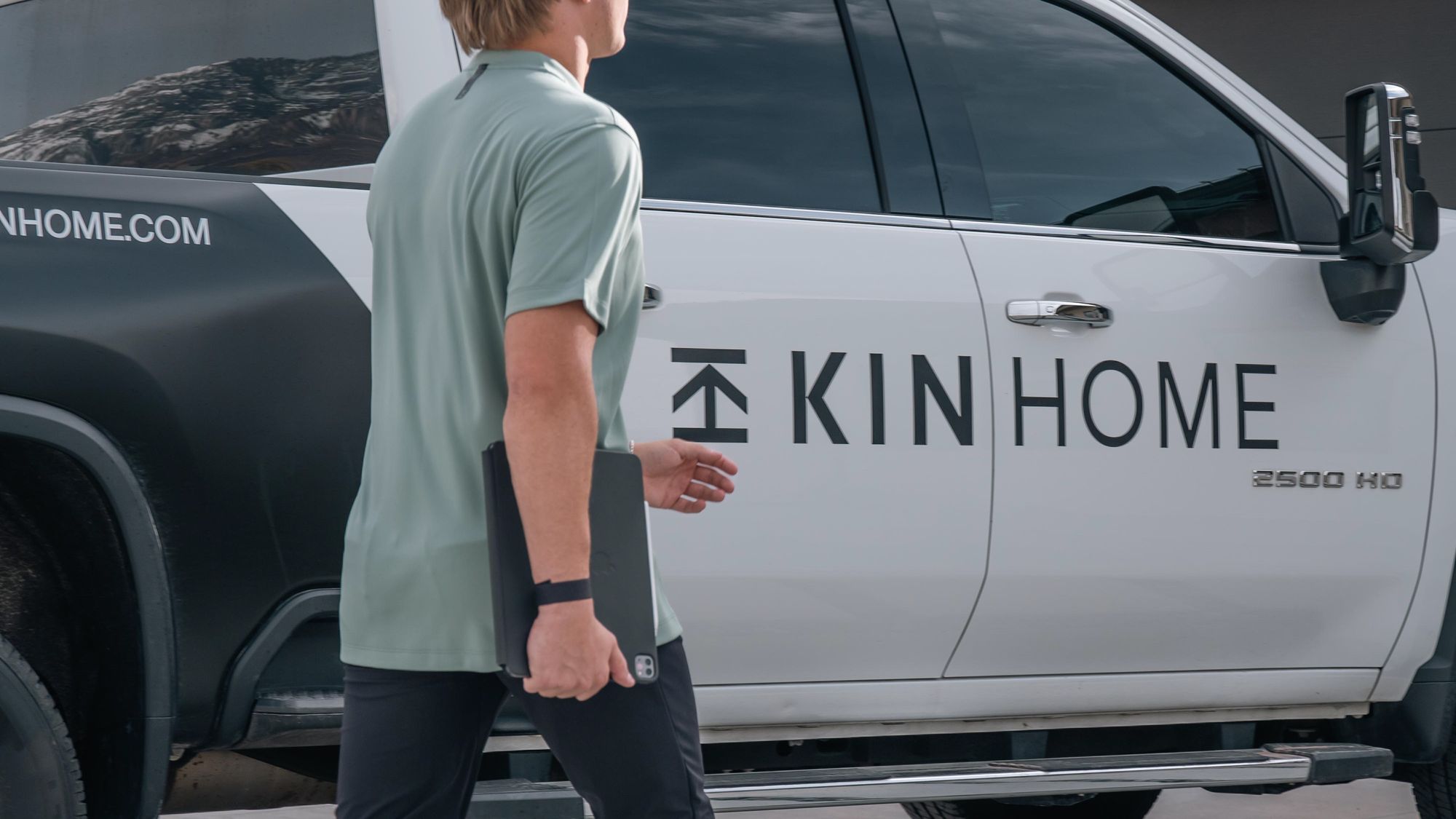 Best Solar Companies Serving IL, OK, UT, TX, CA, FL, MO, OH, & IA