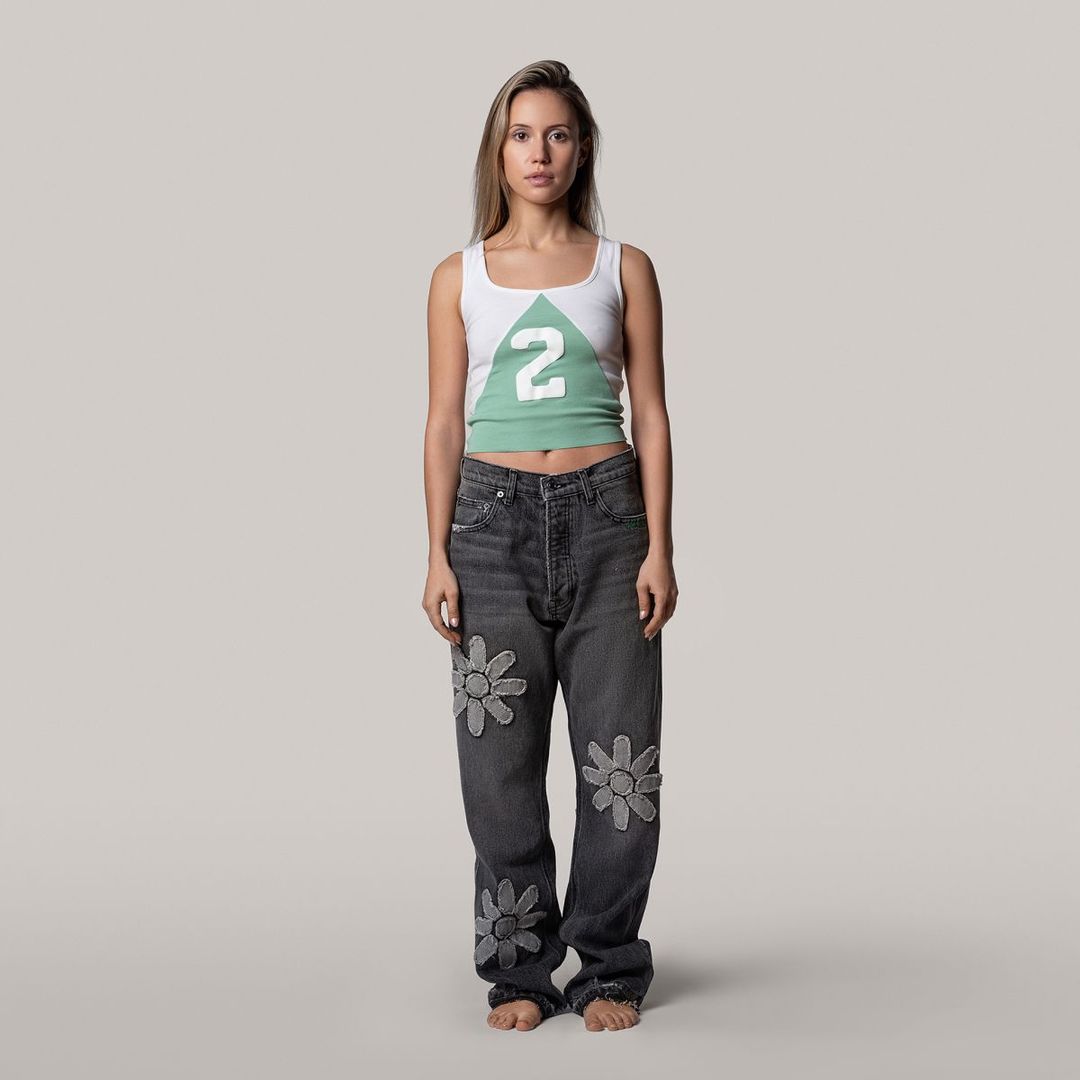 Clothing Photography: Ideas for a Professional T-shirt Photoshoot