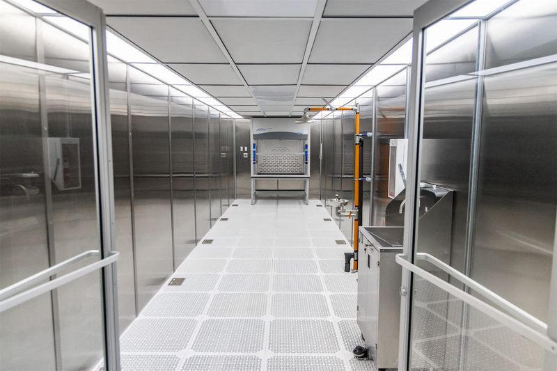 Temperature and Humidity Control in Cleanrooms | Instant Cleanroom ...