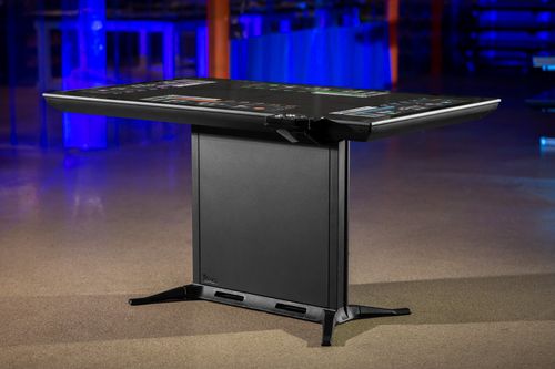Platform II - Touch Screen Table by Ideum