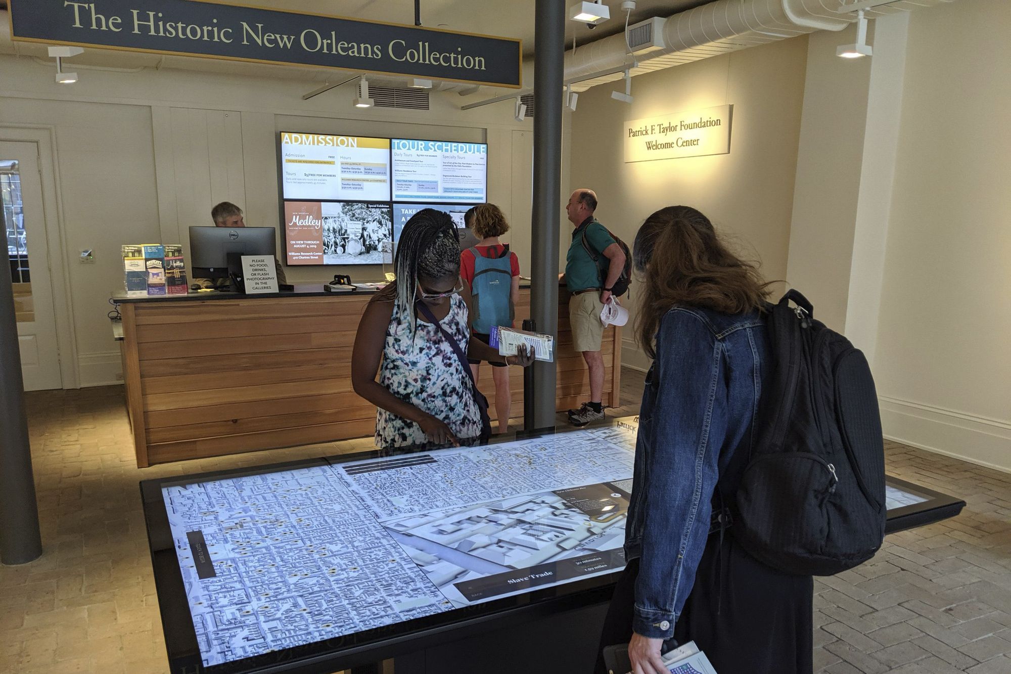 Colossus - 86" Touch Screen Table by Ideum