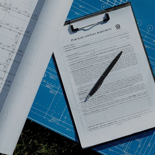 Lloyd & Mousilli ⚖️ Intellectual Property & Business Law