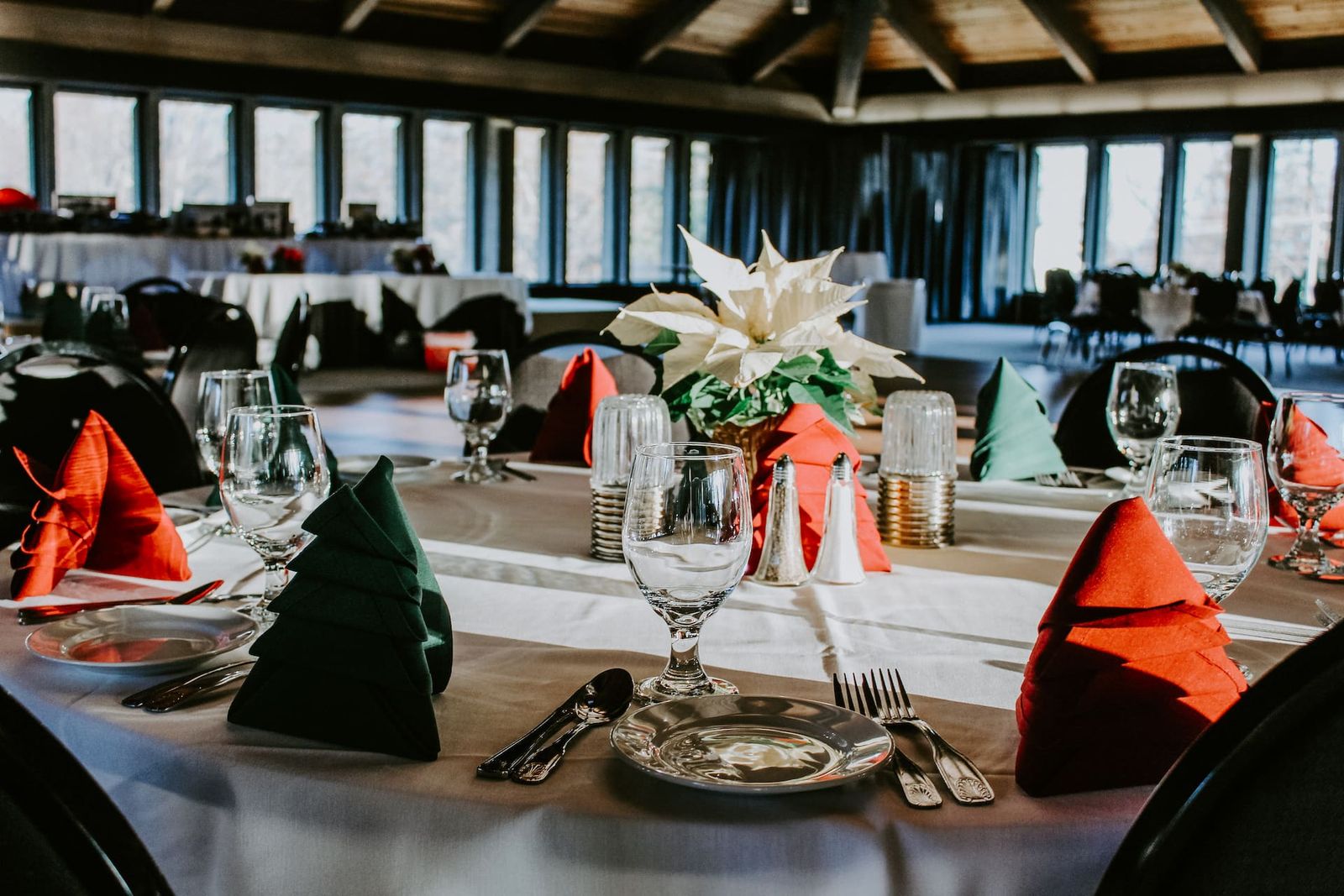 Hotel Accommodation & Restaurant in Gambier, Ohio | Kenyon Inn