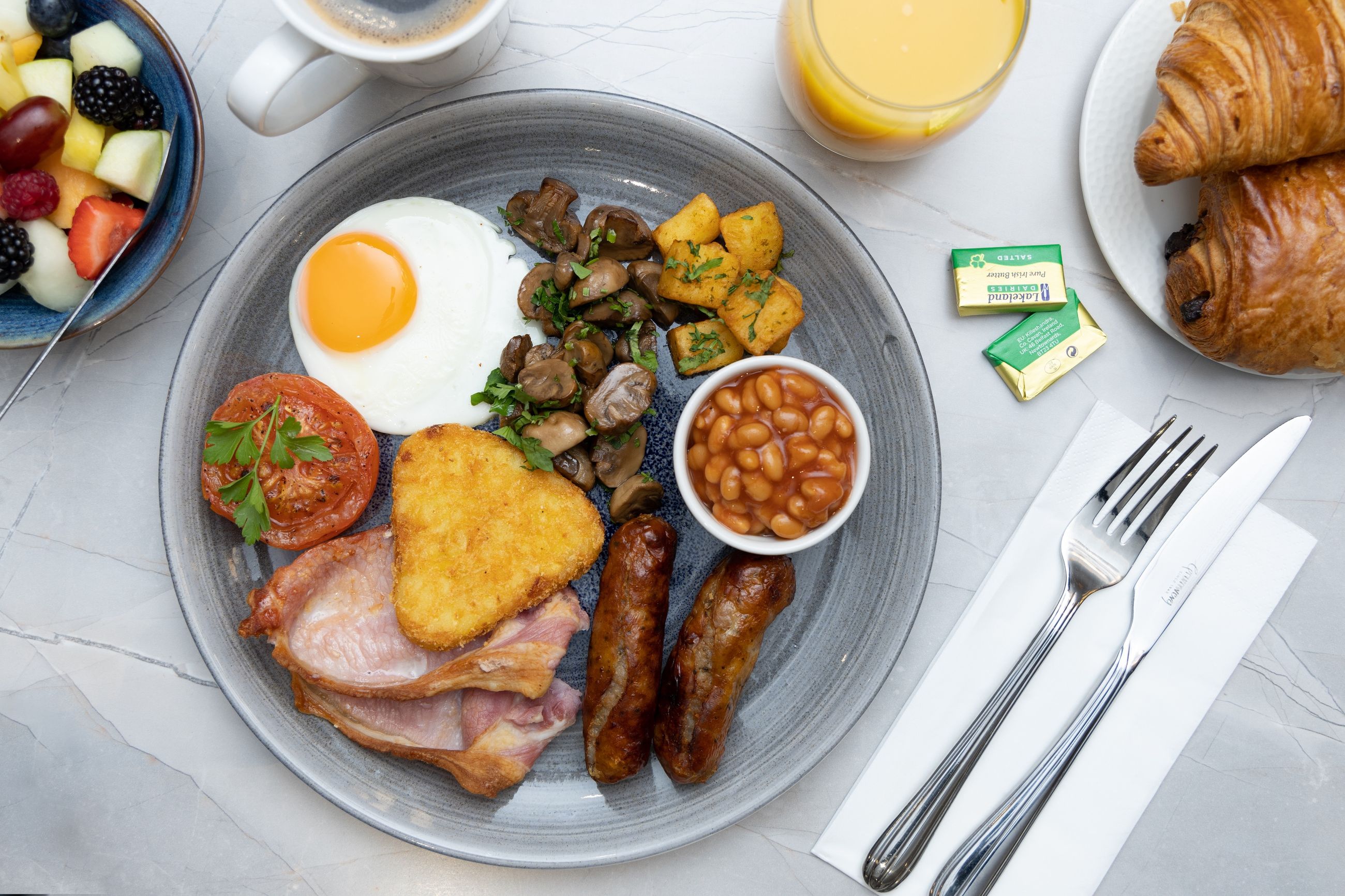 Dining at Holiday Inn Gatwick Worth