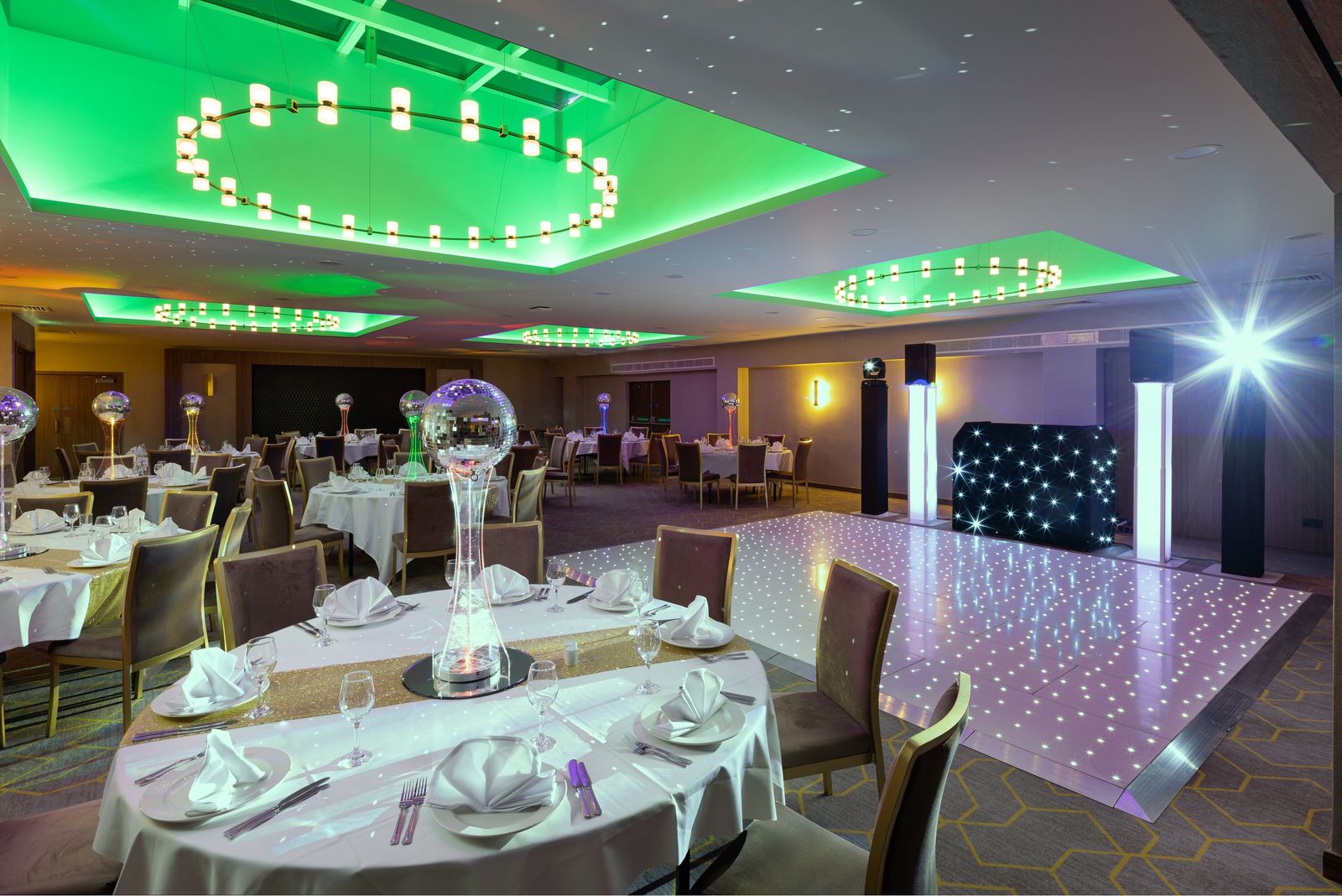 Christmas Party Nights | Holiday Inn Gatwick Worth