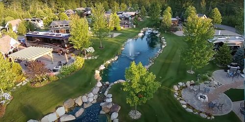 About Hearthside Grove - Luxury Motorcoach Resort