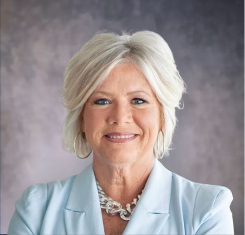 About Hearthside Grove - Luxury Motorcoach Resort