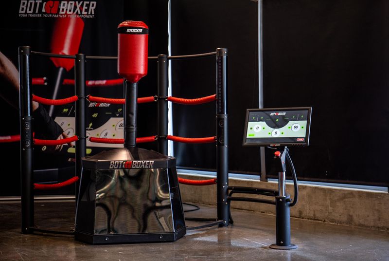 BotBoxer | Smart Boxing Machine for an Ultimate Workout