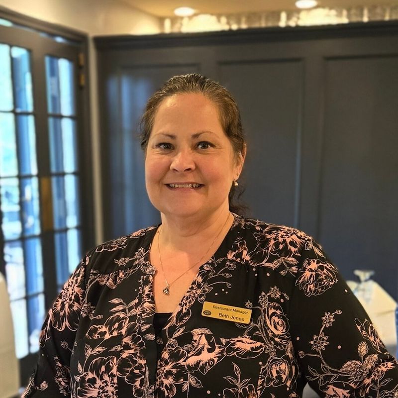 Hotel Accommodation & Restaurant in Gambier, Ohio | Kenyon Inn