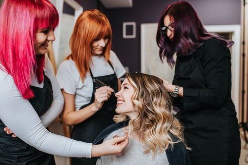 8 Essential Questions to Ask Clients During a Hair Consultat