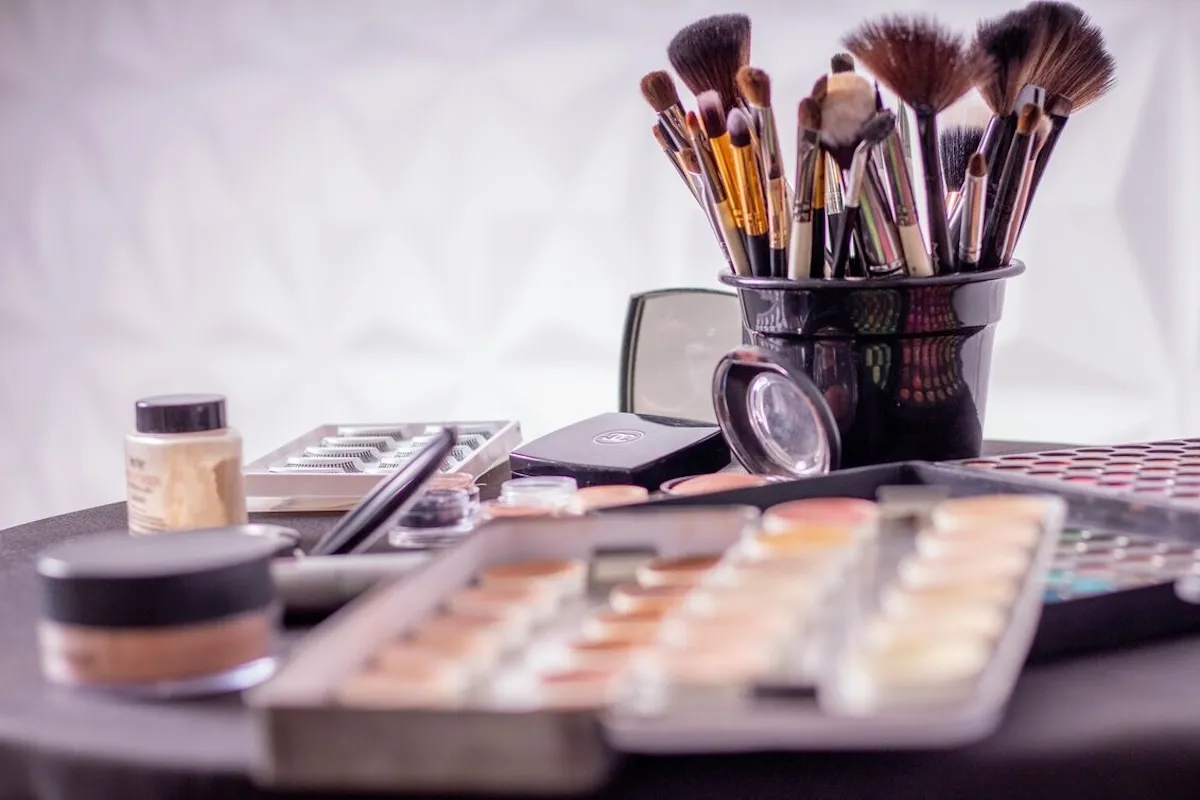 Makeup Pro Discounts: The 18 Best Ones and How to Get Them