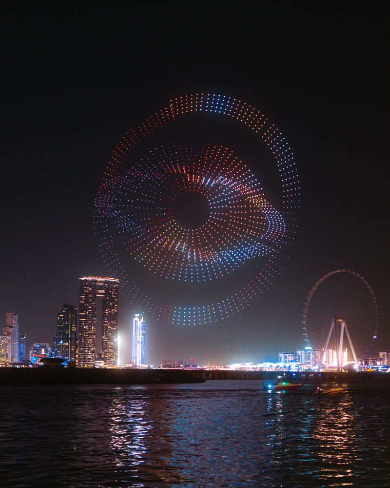 A 2000 drone show in the heart of Dubai by Cyberdrone