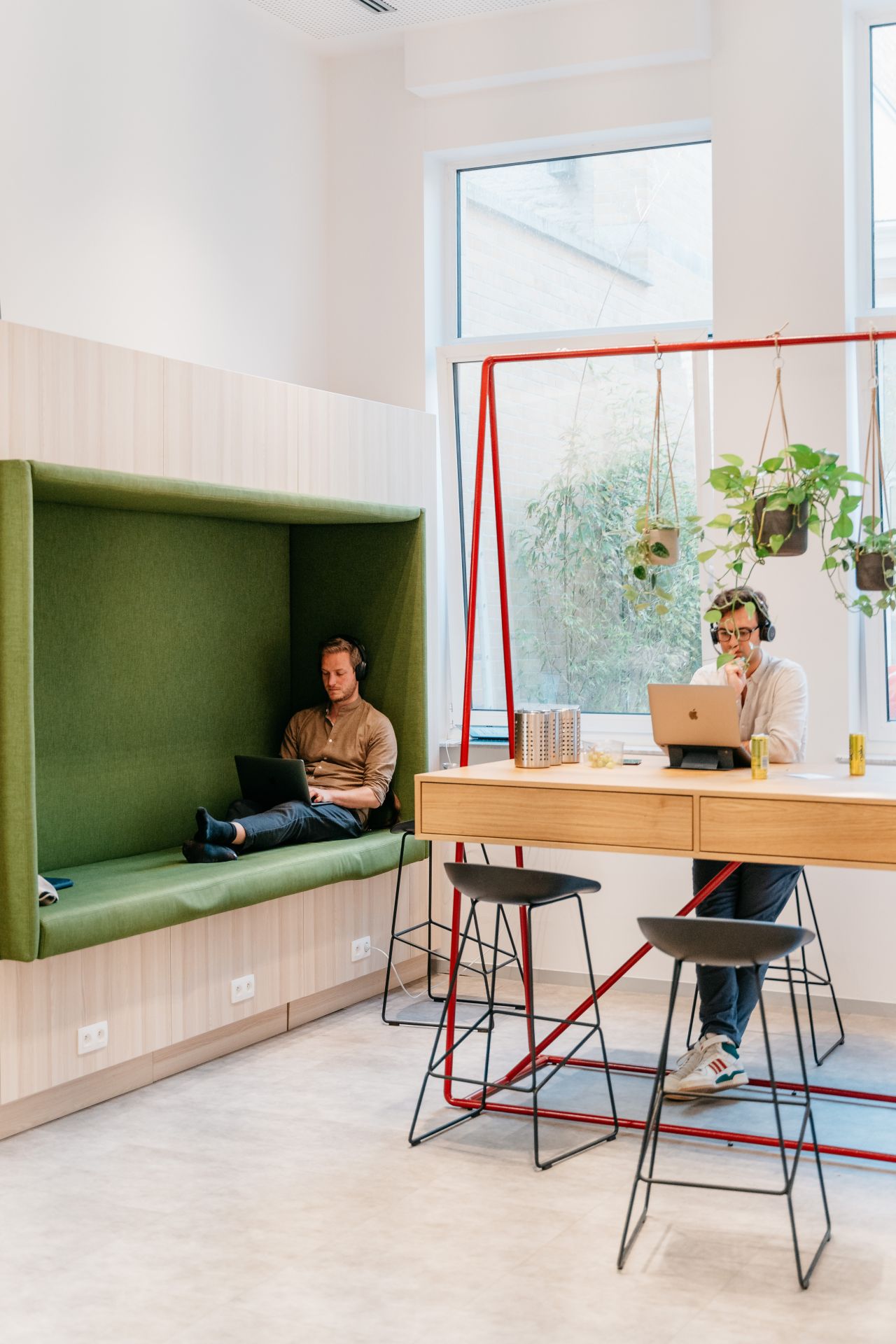 Board of Innovation: Office design for Business Consultants