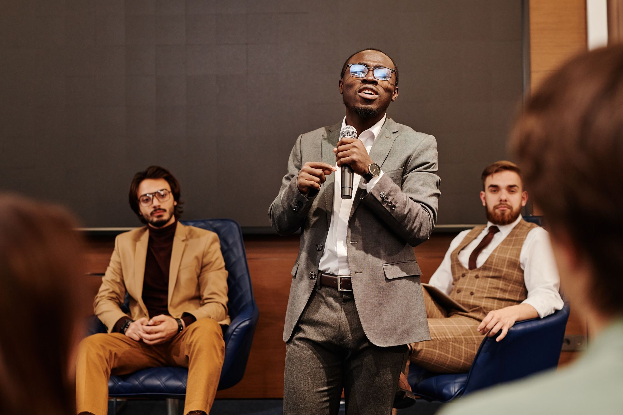 18 Conference Energizers That Will Get Your Audience Amped | Roundup