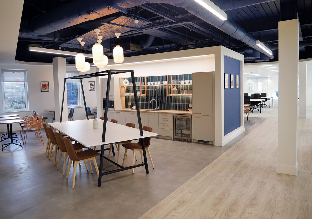 Curve Workplaces